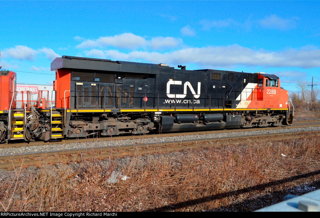 CN 2289